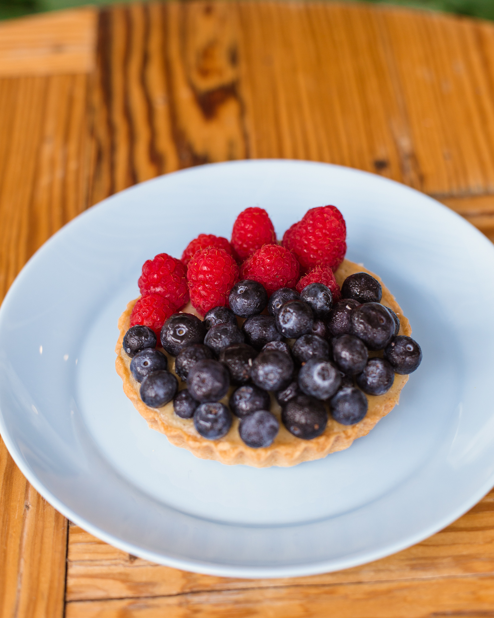Whole Tarts | 2tarts Bakery